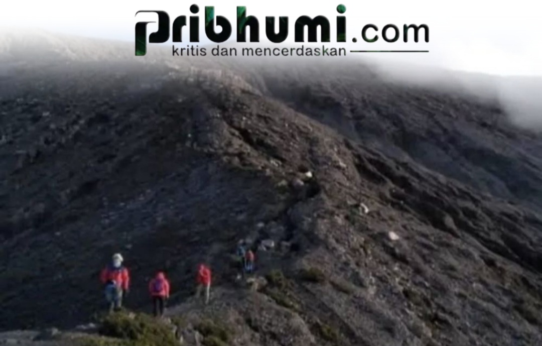 Jalur Pendakian Gunung Kerinci Masih Ditutup, Warga Gelar Ritual Adat ...